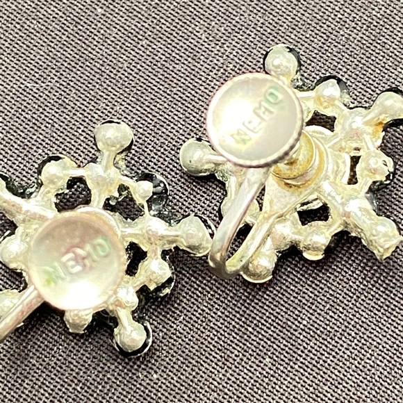Nemo | Jewelry | Vintage Nemo Star Black And Rhinestone Screw Backs ...